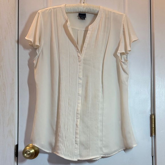 Covington | Tops | Covington Xl Pintucked Blouse | Poshmark